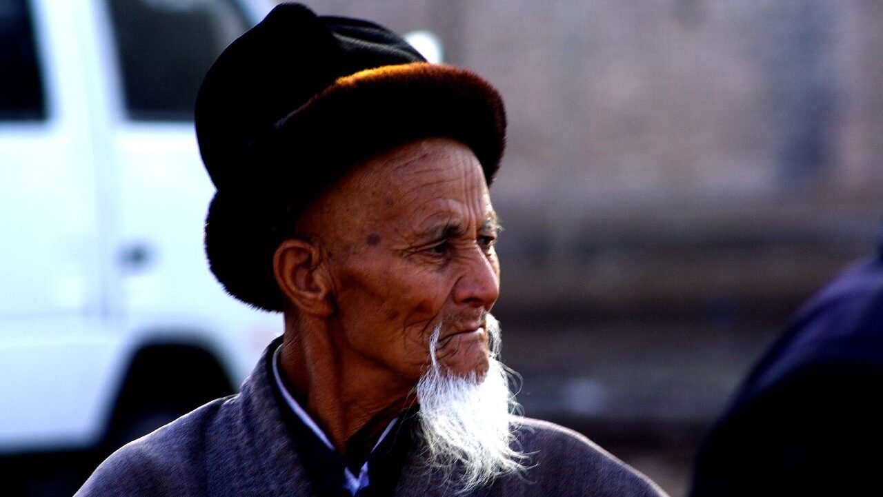 Uigures lembram dois anos desde que genocídio em Xinjiang pela China ...