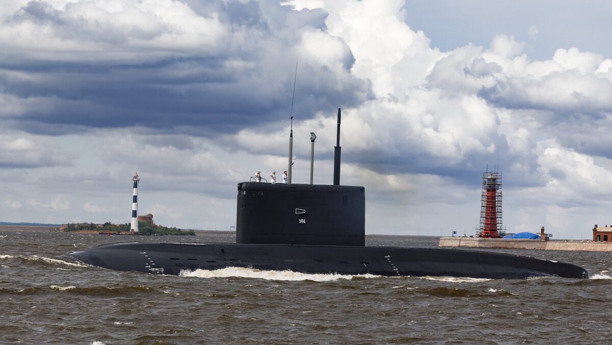 Filipinas respondem à presença de submarino russo em águas disputadas ...